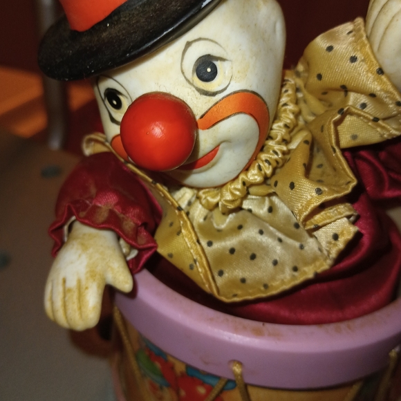 Other | Vintage Porcelain Moving Clown In Drum Music Box | Poshmark